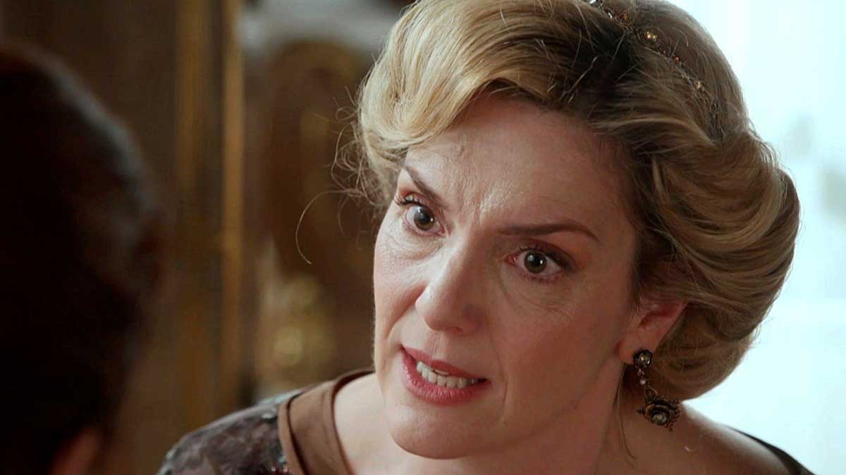 La promessa anticipazioni domani 21 maggio: Cruz vuole impedire le nozze di Martina