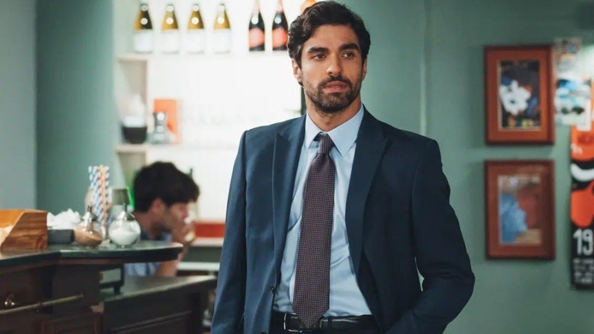 Chi è Giulio Corso: età, moglie, film, teatro, Sanremo, I Leoni di ...